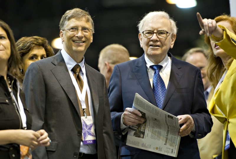 Bill Gates and Warren Buffett are still playing bridge at home during ...