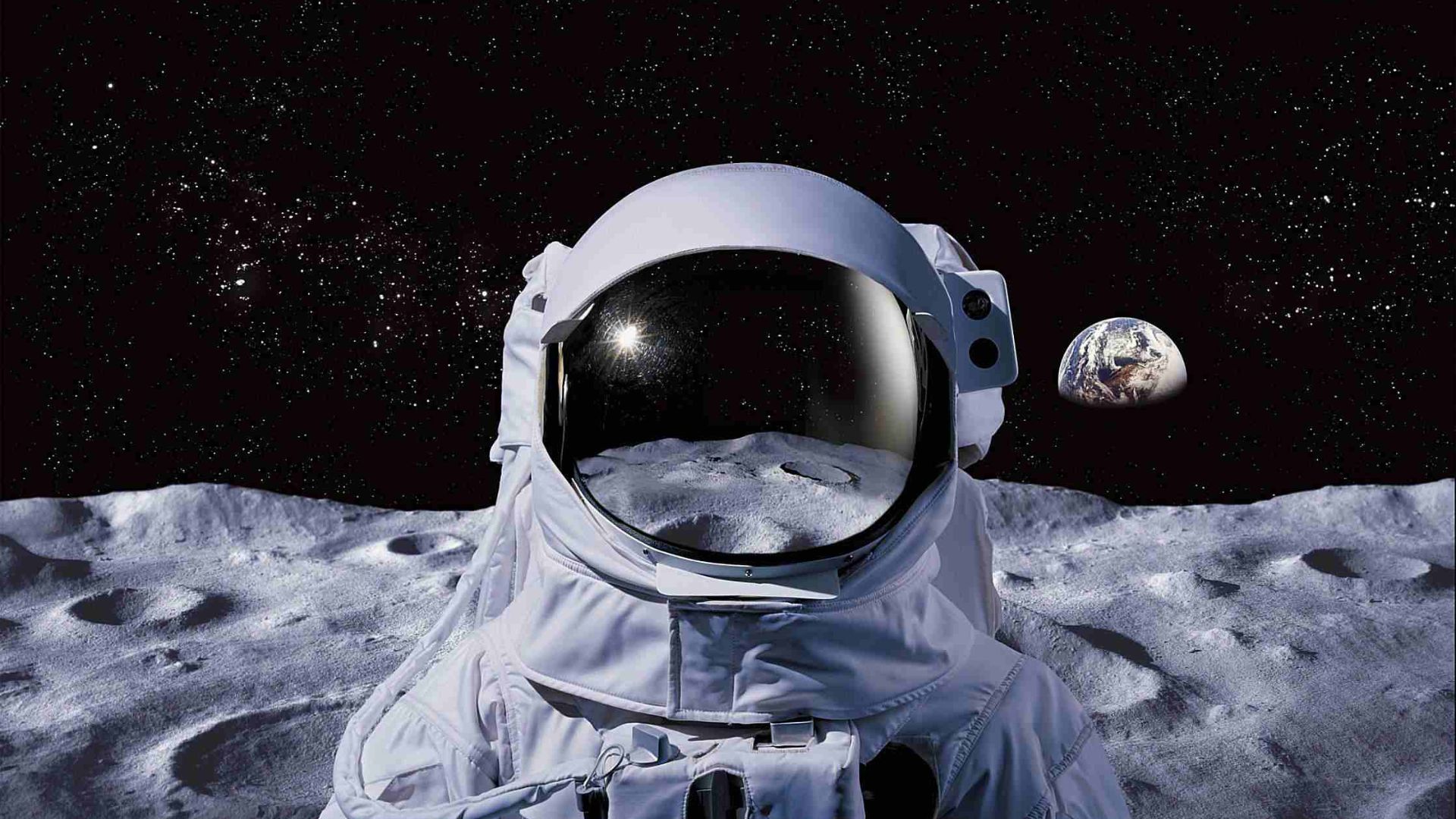 NASA-ს მთვარის მისიისთვის ასტრონავტების სკაფანდრებს ორი კერძო კომპანია ...