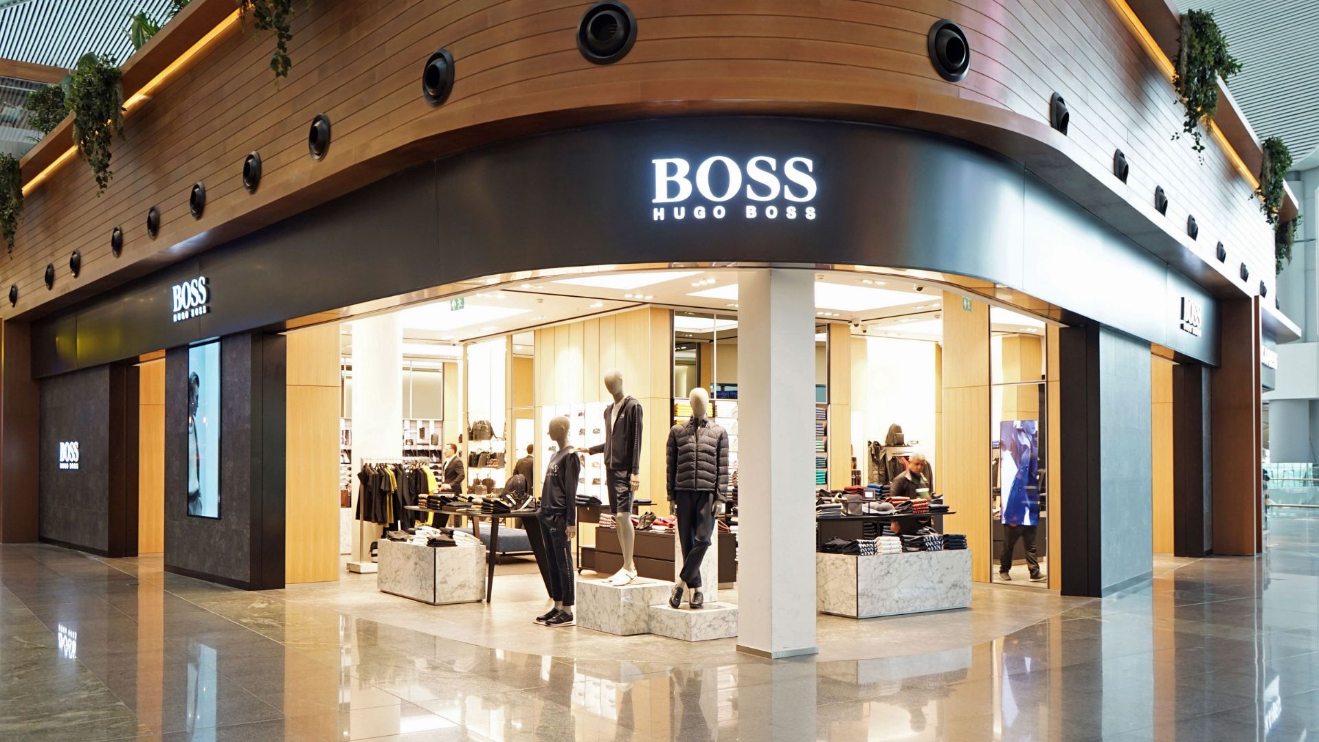 ბრენდის განახლების ფონზე, Hugo Boss-ი რეკორდულ წლიურ გაყიდვებს ...